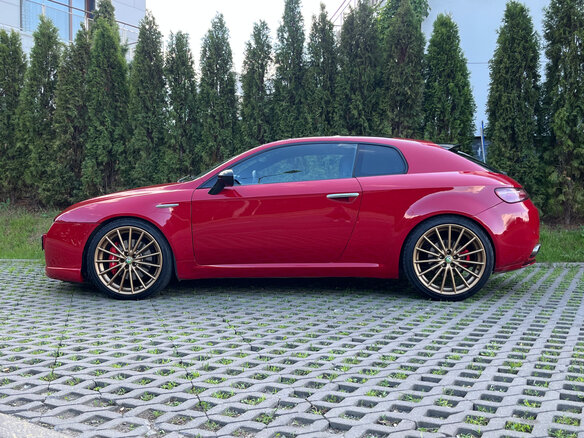 Купить б/у Alfa Romeo Brera I 3.2 AT (260 л.с.) 4WD бензин автомат в ИЦ Сколково: красный Альфа ...