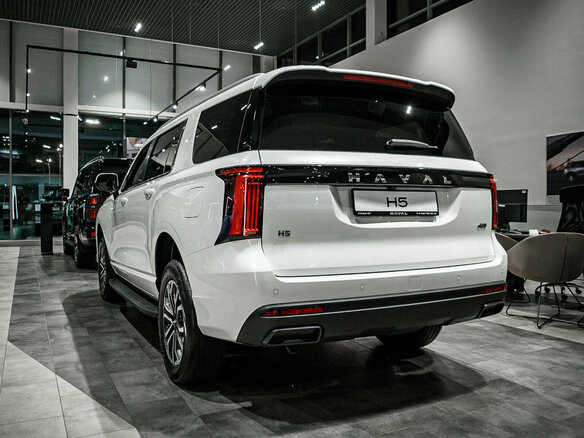 Купить новый Haval H5 II 2.0 AT (200 л.с.) 4WD бензин автомат в Москве: белый Хавэйл Эйч5 II ...