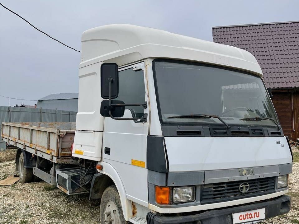 Купить б/у TATA 613 дизель механика в Екатеринбурге: белый бортовой с ...