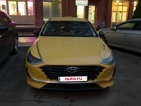 Купить б/у Hyundai Sonata VIII (DN8) 2.0 AT (150 л.с.) бензин автомат в Москве: синий Хендэ ...