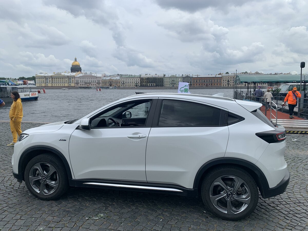 Купить б/у Ciimo (Dongfeng-Honda) M-NV 2020-2023 Electro AT (120.0 кВт) электро автомат в Санкт ...