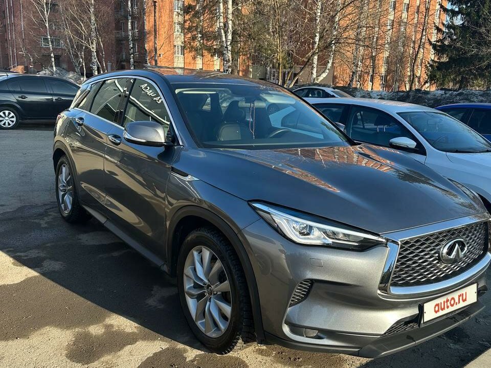 Купить б/у Infiniti QX50 II 2.0 CVT (249 л.с.) 4WD бензин вариатор в Ижевске: серый Инфинити ку ...
