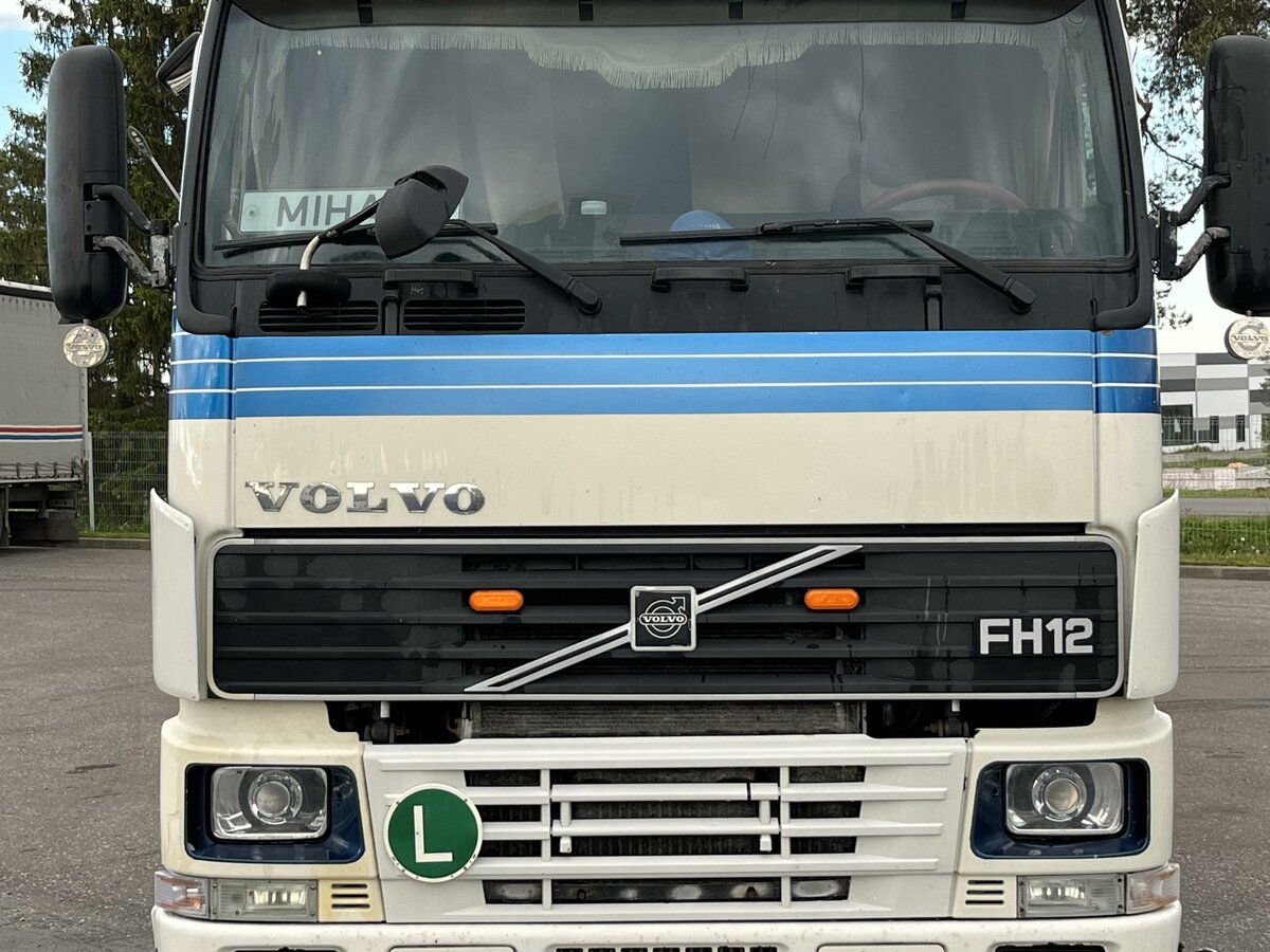 Купить б/у Volvo FH дизель механика в Перевозе: белый 2000 года по цене ...