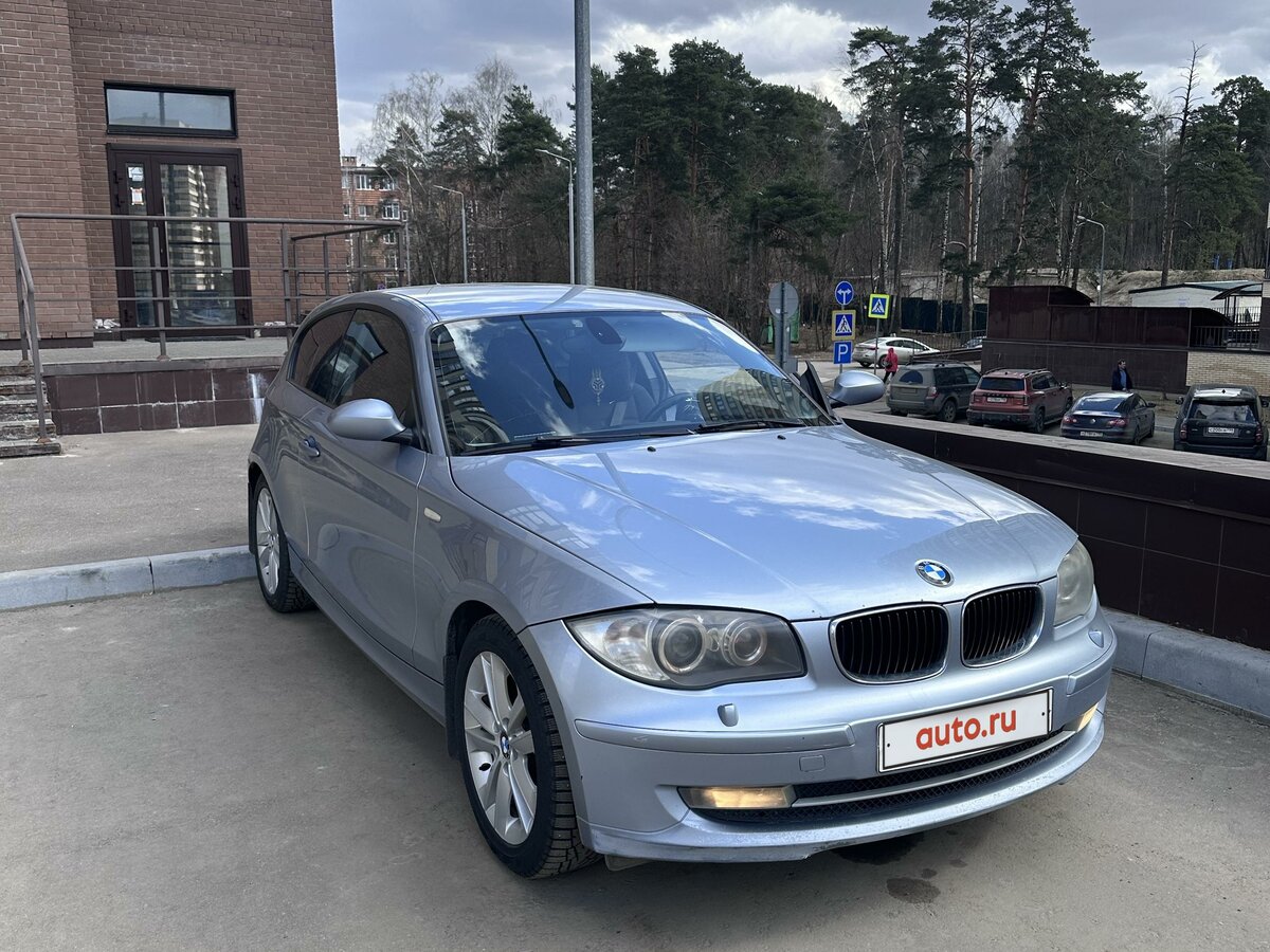 Купить б/у BMW 1 серии I (E81/E82/E87/E88) Рестайлинг 118i 2.0 AT (136 л.с.) бензин автомат в ...