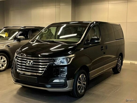 Купить б/у Hyundai Grand Starex I Рестайлинг 2 2.5d AT (175 л.с.) 4WD ...