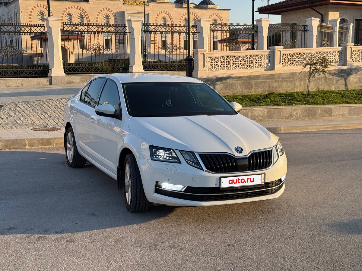 Купить б/у Skoda Octavia III (A7) Рестайлинг 1.8 AMT (180 л.с.) бензин ...