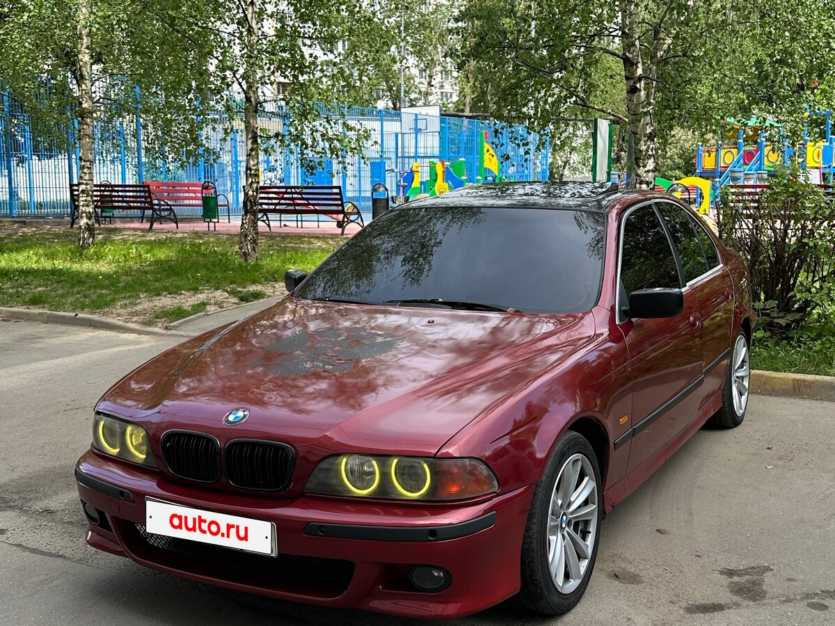 Купить б/у BMW 5 серии IV (E39) 528i 2.8 MT (193 л.с.) бензин механика в Москве: красный БМВ 5 ...