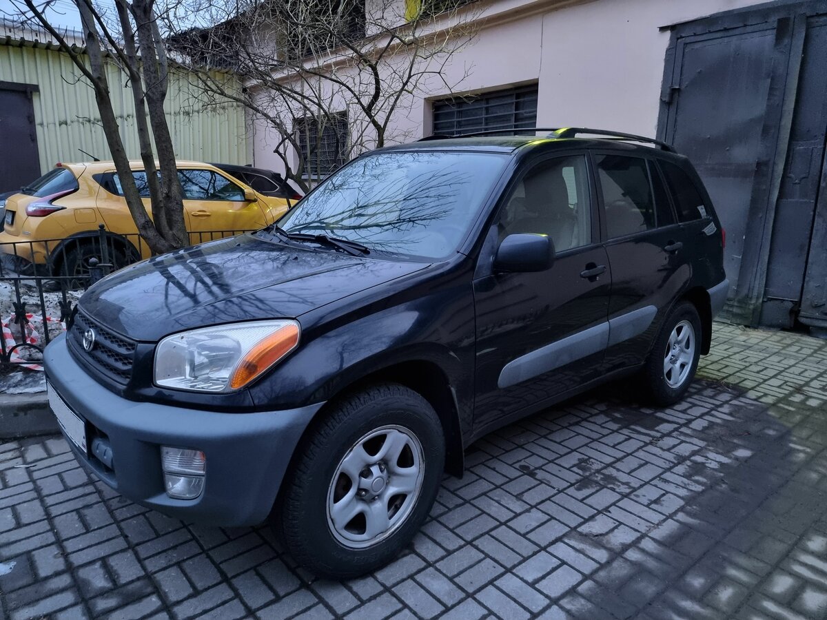 Купить б/у Toyota RAV4 II (XA20) 2.0 AT (150 л.с.) 4WD бензин автомат в ...