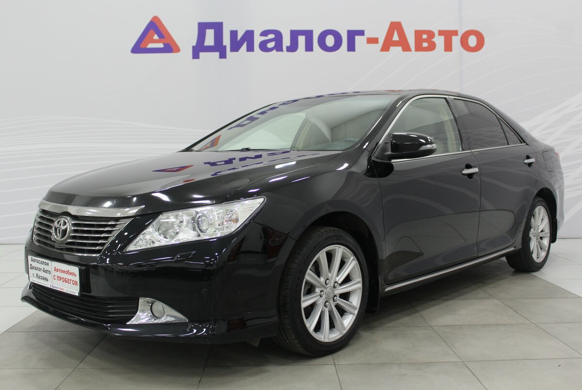 Купить б/у Toyota Camry VII (XV50) 3.5 AT (249 л.с.) бензин автомат в Казани: чёрный Тойота ...