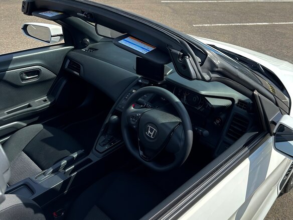 Купить б/у Honda S660 2015-2022 0.7 CVT (64 л.с.) бензин вариатор в Красноярске: белый Хонда ...