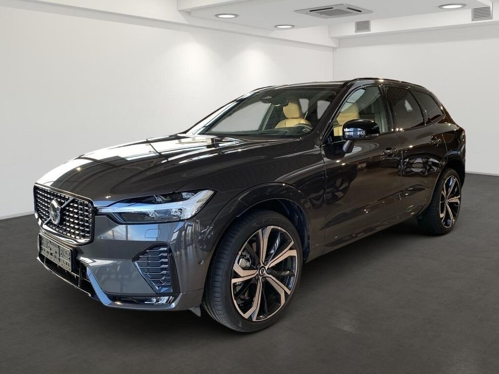 Купить б/у Volvo XC60 II Рестайлинг 2.0 AT (250 л.с.) 4WD бензин автомат в Хабаровске: серый ...