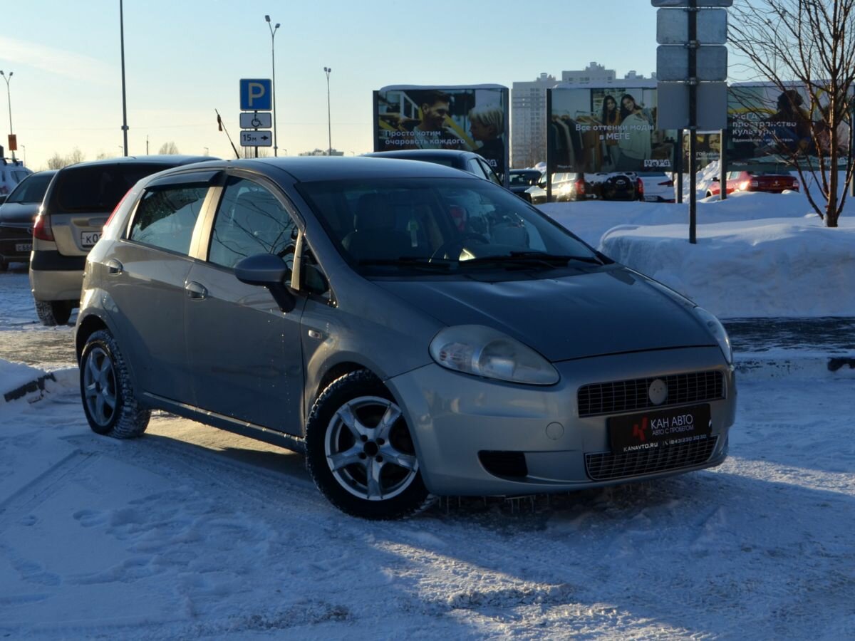 Купить б/у Fiat Punto III Grande Punto 1.4 MT (77 л.с.) бензин механика ...