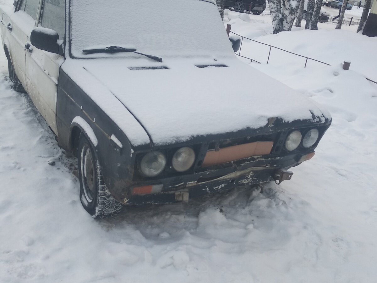Купить б/у Lada (ВАЗ) 2106 1976-2006 1.3 MT (64 л.с.) бензин механика в Тобольске: белый Лада ...