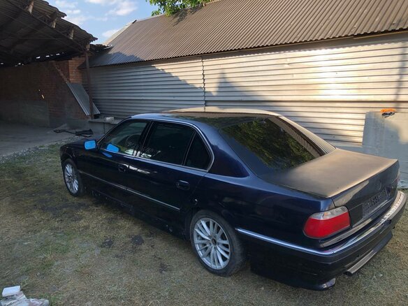 Купить б/у BMW 7 серии III (E38) Рестайлинг 750Li 5.4 AT (326 л.с.) бензин автомат в Кантышеве ...