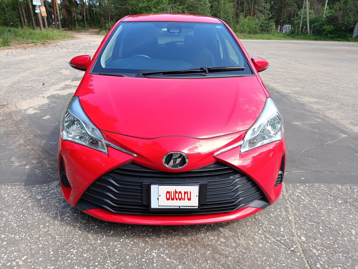 Купить б/у Toyota Vitz III (XP130) Рестайлинг 2 1.0 CVT (69 л.с ...