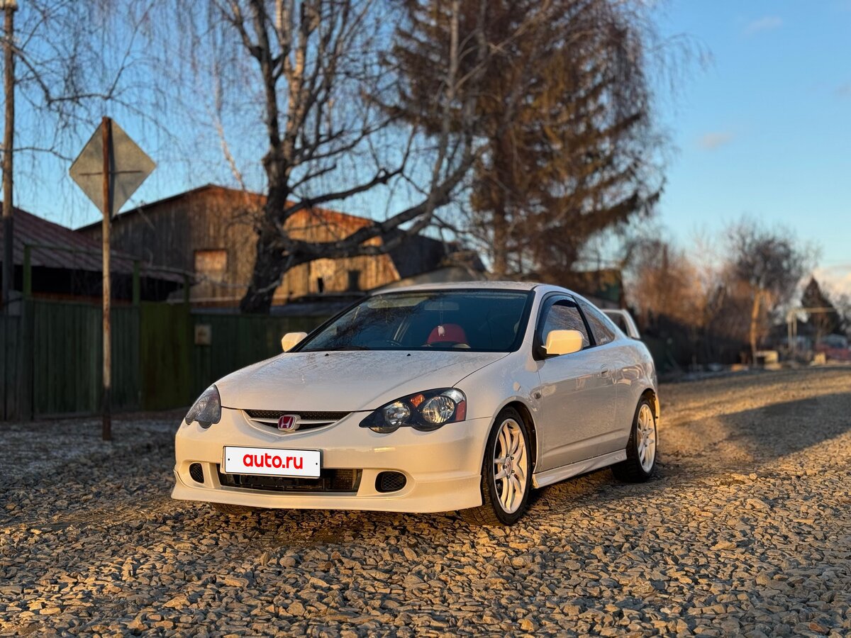 Купить б/у Honda Integra IV Type R 2.0 MT (220 л.с.) бензин механика в Новосибирске: белый Хонда ...