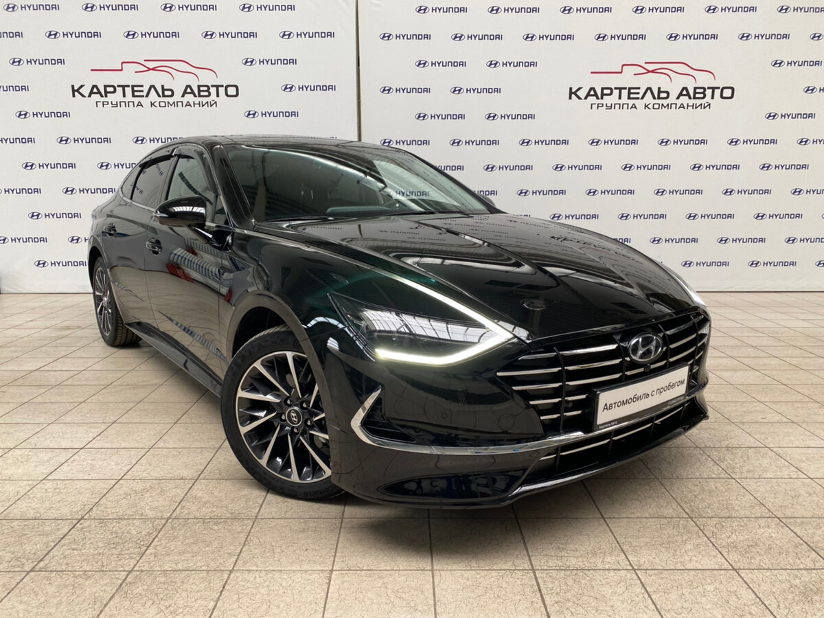 Купить б/у Hyundai Sonata VIII (DN8) 2.5 AT (180 л.с.) бензин автомат в Кемерове: чёрный Хендай ...