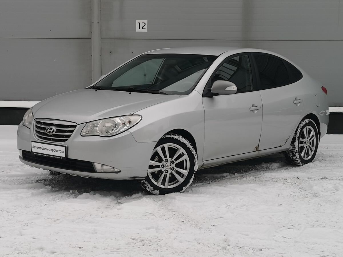 Купить б/у Hyundai Elantra IV (HD) 1.6 AT (122 л.с.) бензин автомат в ...