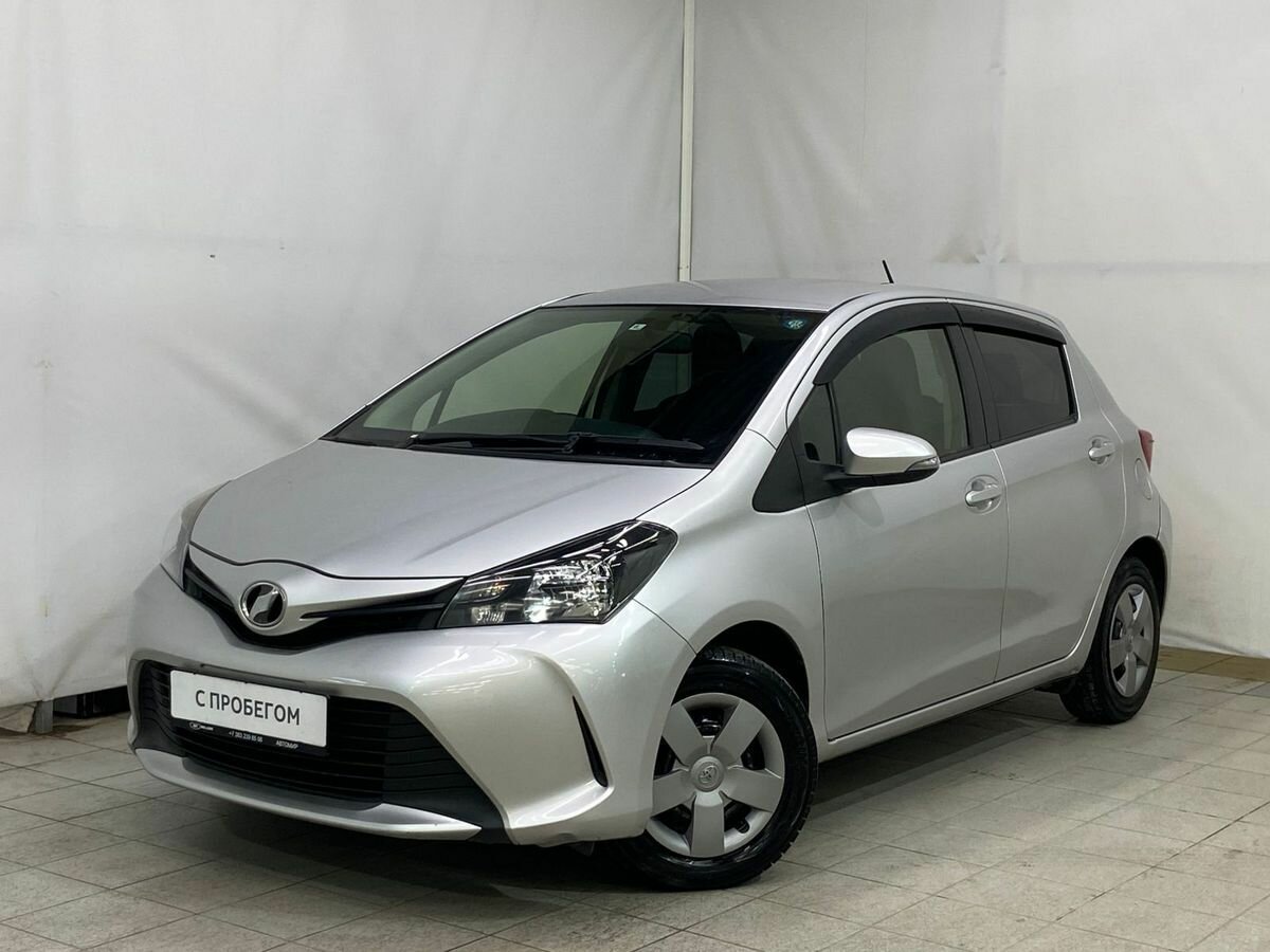 Купить б/у Toyota Vitz III (XP130) Рестайлинг 1.0 CVT (69 л.с.) бензин ...