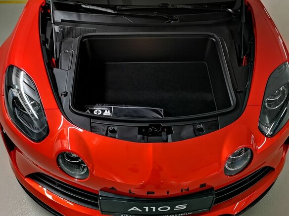 Купить б/у Alpine A110 II A110S 1.8 AMT (300 л.с.) бензин робот во Владивостоке: красный Альпин ...