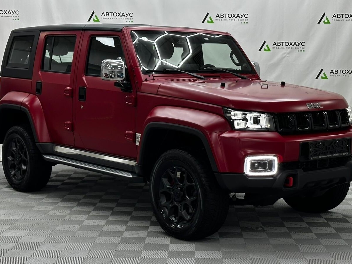 Купить новый BAIC BJ40 II 2.0 AT (245 л.с.) 4WD бензин автомат в Нижнем Новгороде: пурпурный ...