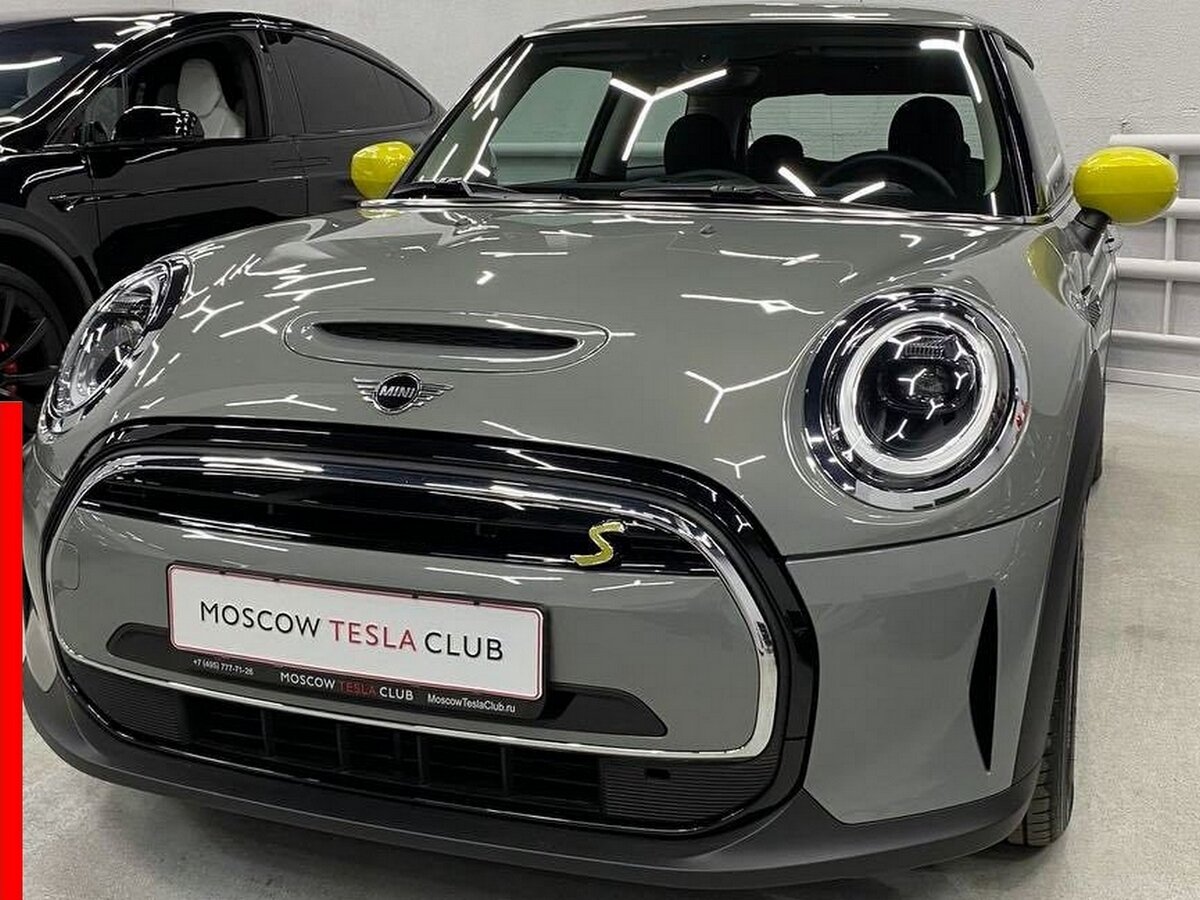 Купить б/у Mini Hatch III (F55/F56) Рестайлинг 2 Cooper SE Electro AT ...