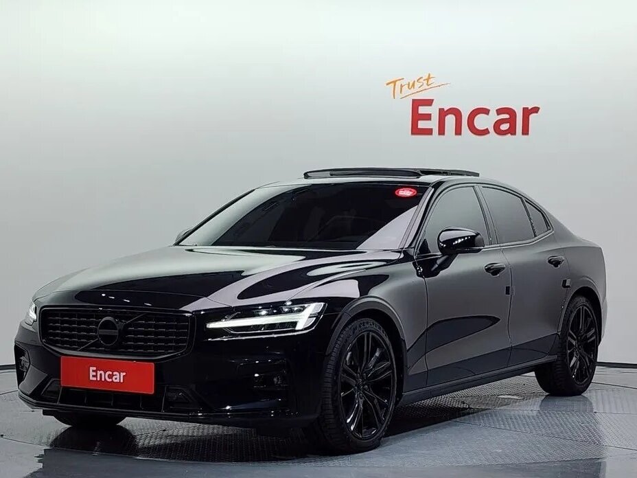 Купить б/у Volvo S60 III 2.0 AT (250 л.с.) бензин автомат во Владивостоке: чёрный Вольво S60 III ...