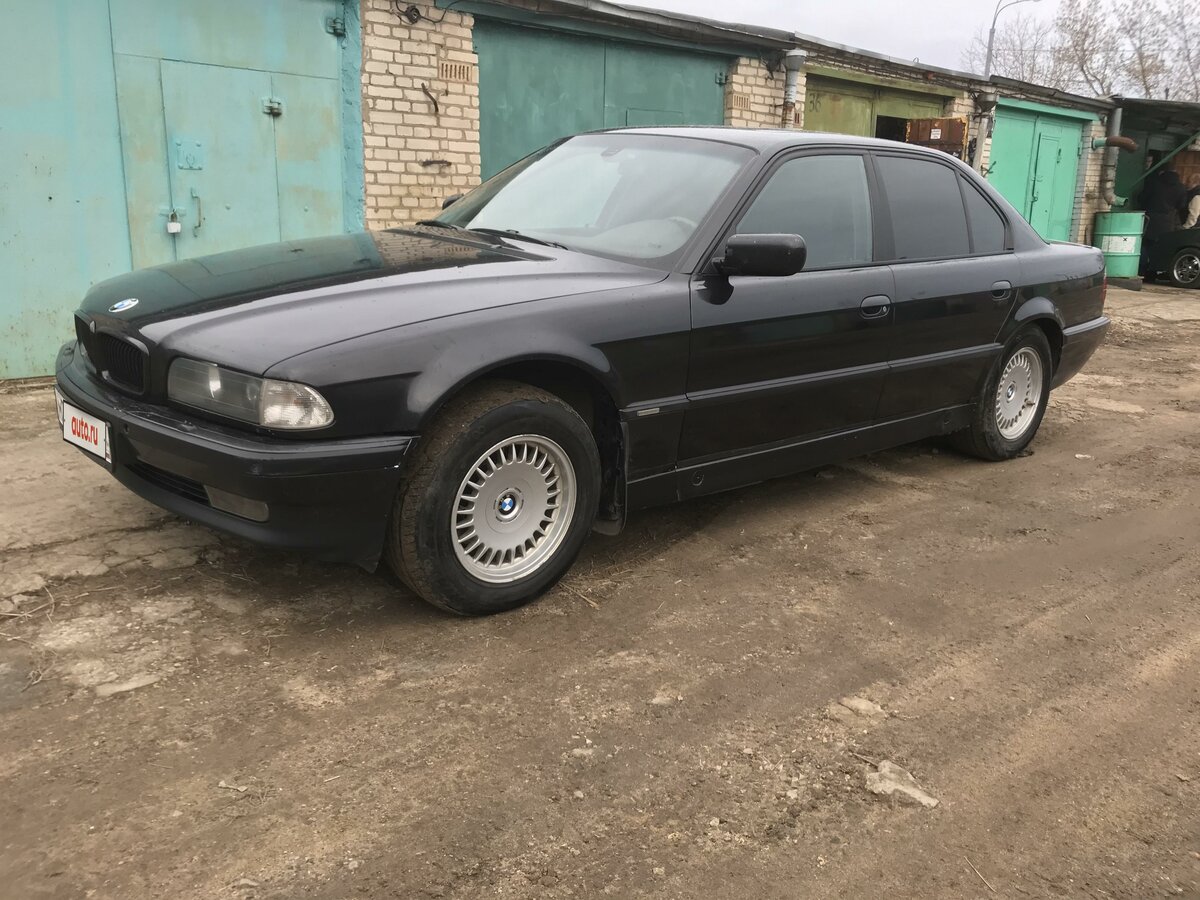 Купить б/у BMW 7 серии III (E38) 728i 2.8 AT (193 л.с.) бензин автомат в Москве: чёрный БМВ 7 ...