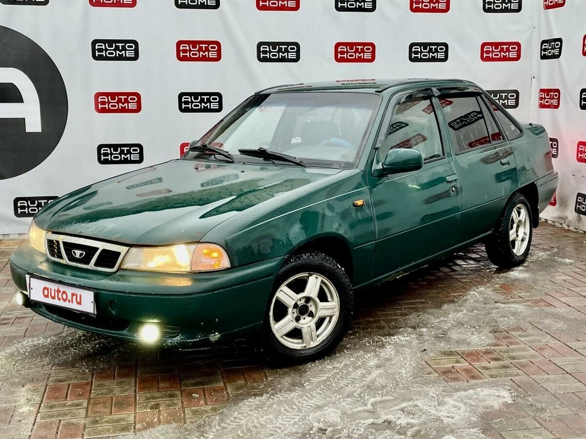Купить б/у Daewoo Nexia I 1.5 MT (75 л.с.) бензин механика в Санкт-Петербурге: зелёный Дэу ...