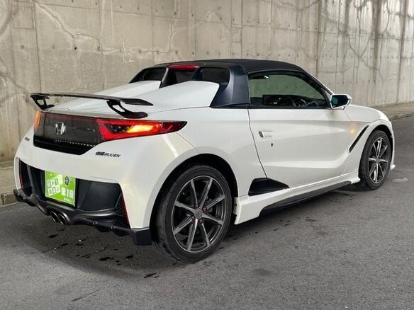 Купить б/у Honda S660 2015-2022 0.7 CVT (64 л.с.) бензин вариатор во Владивостоке: белый Хонда ...