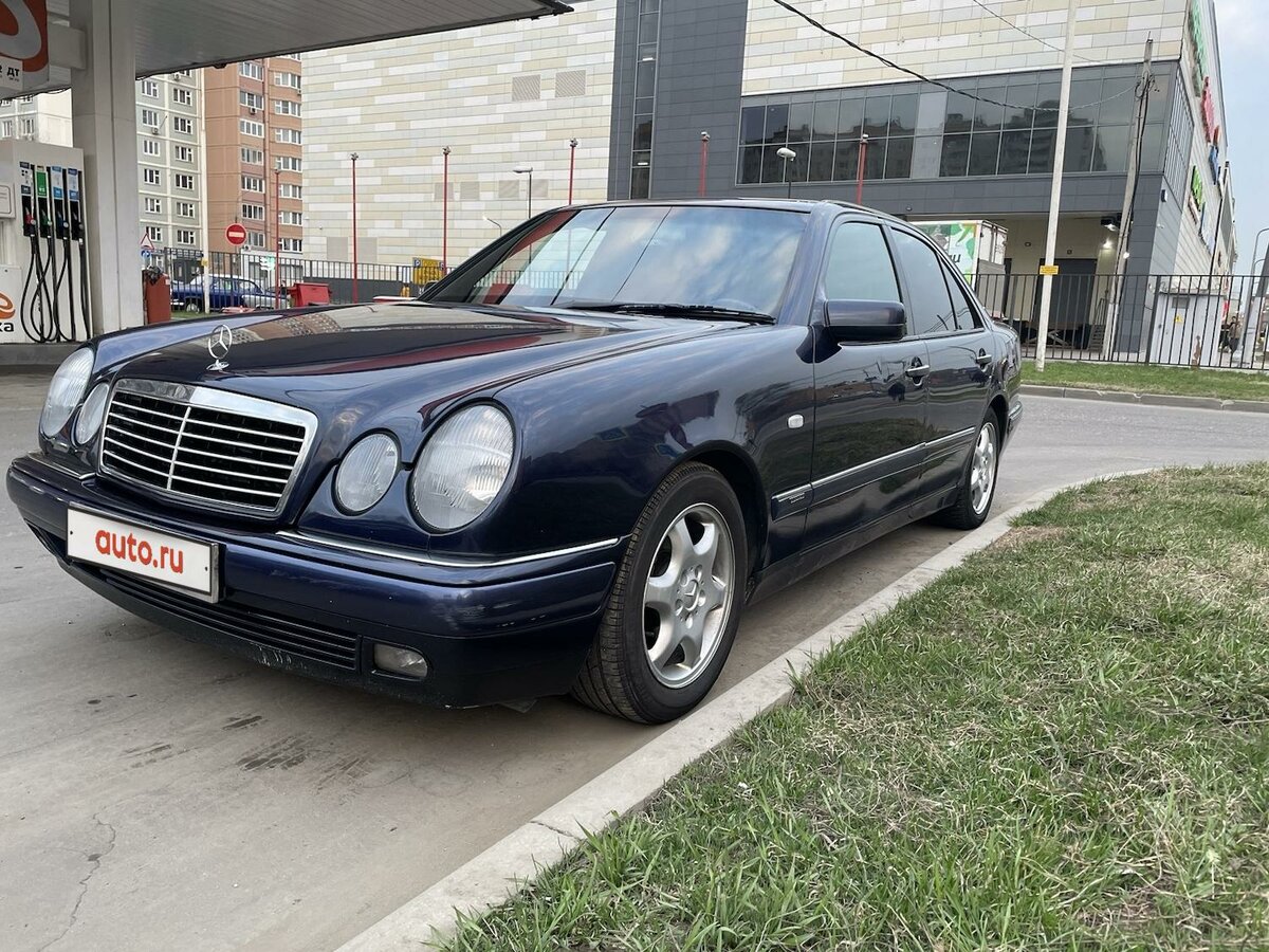 Купить б/у Mercedes-Benz E-Класс II (W210, S210) 320 3.2 AT (220 л.с.) бензин автомат в Москве ...