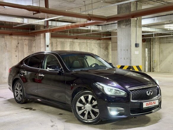 Купить б/у Infiniti Q70 I Рестайлинг 2.5 AT (221 л.с.) бензин автомат в Уфе: чёрный Инфинити ку ...