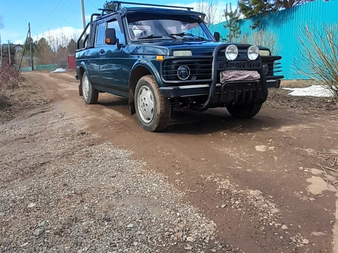 Купить б/у Lada (ВАЗ) 2329 1995-2019 1.7 MT (79 л.с.) 4WD бензин ...