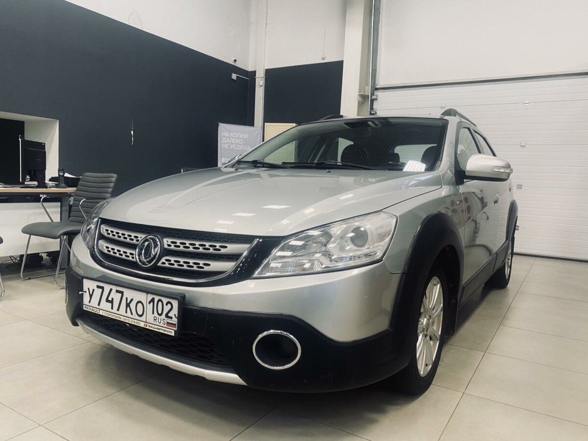 Купить б/у Dongfeng H30 Cross 2011-2018 1.6 MT (117 л.с.) бензин механика в Мелеузе: серебристый ...