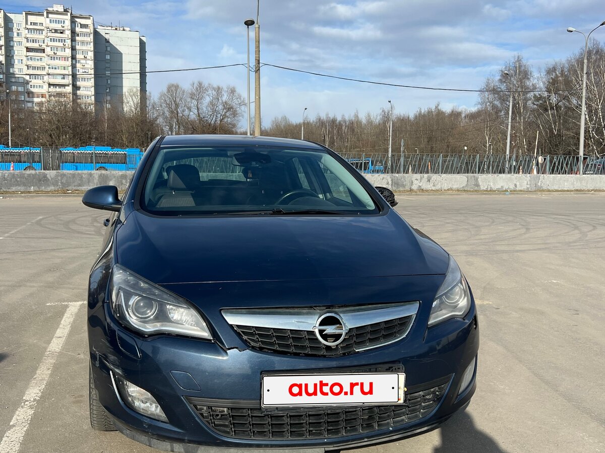 Купить б/у Opel Astra J 1.6 AT (115 л.с.) бензин автомат в Москве ...