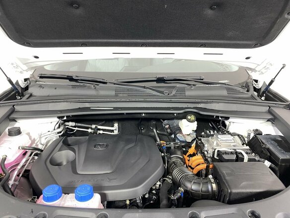 Купить новый Changan UNI-K 2020-2025 iDD 1.5hyb AMT (316 л.с.) гибрид робот в Москве: белый ...