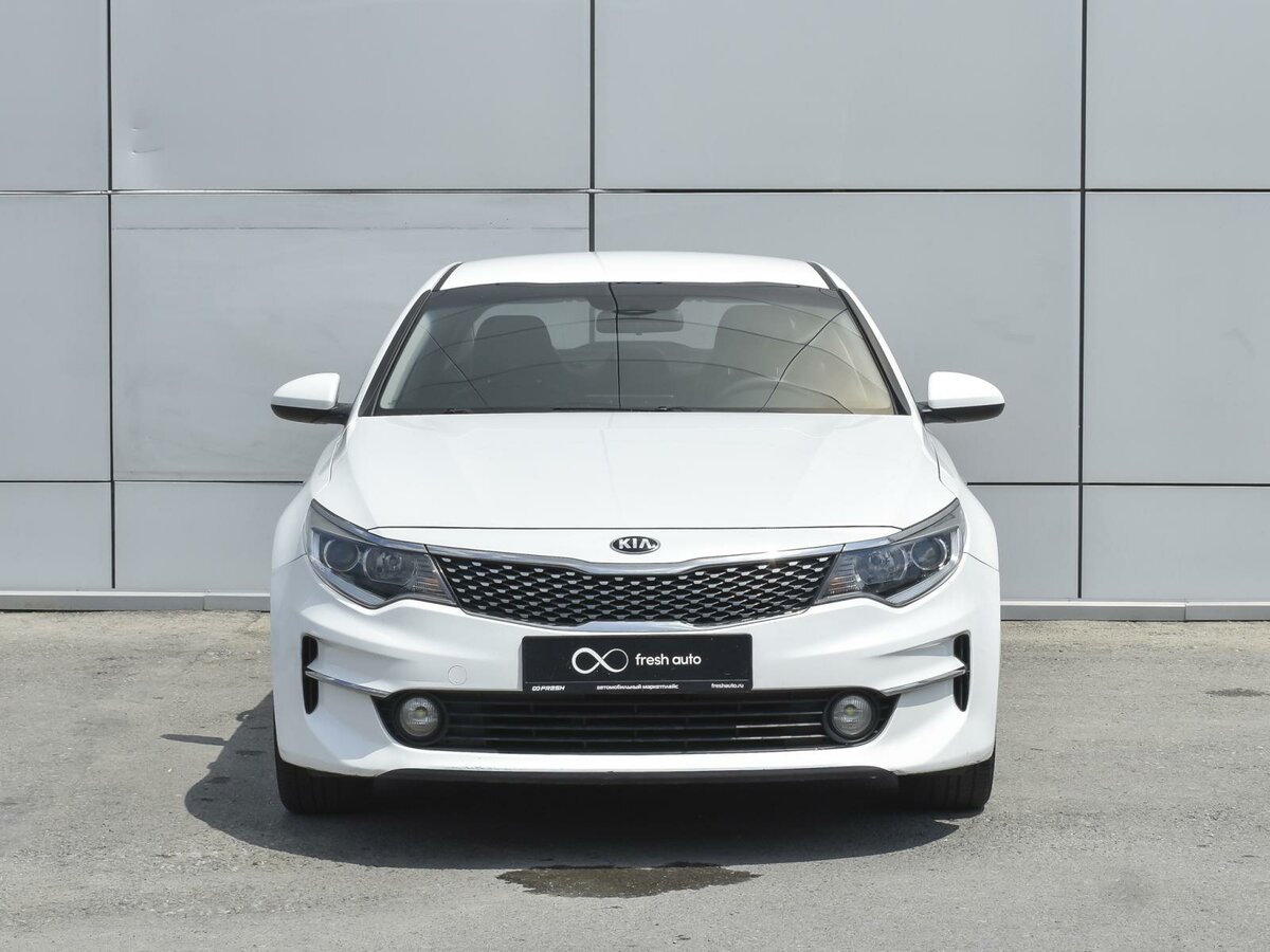 Купить б/у Kia K5 II 2.0 AT (151 л.с.) газ автомат в Ростове-на-Дону: белый Киа к5 II седан 2015 ...