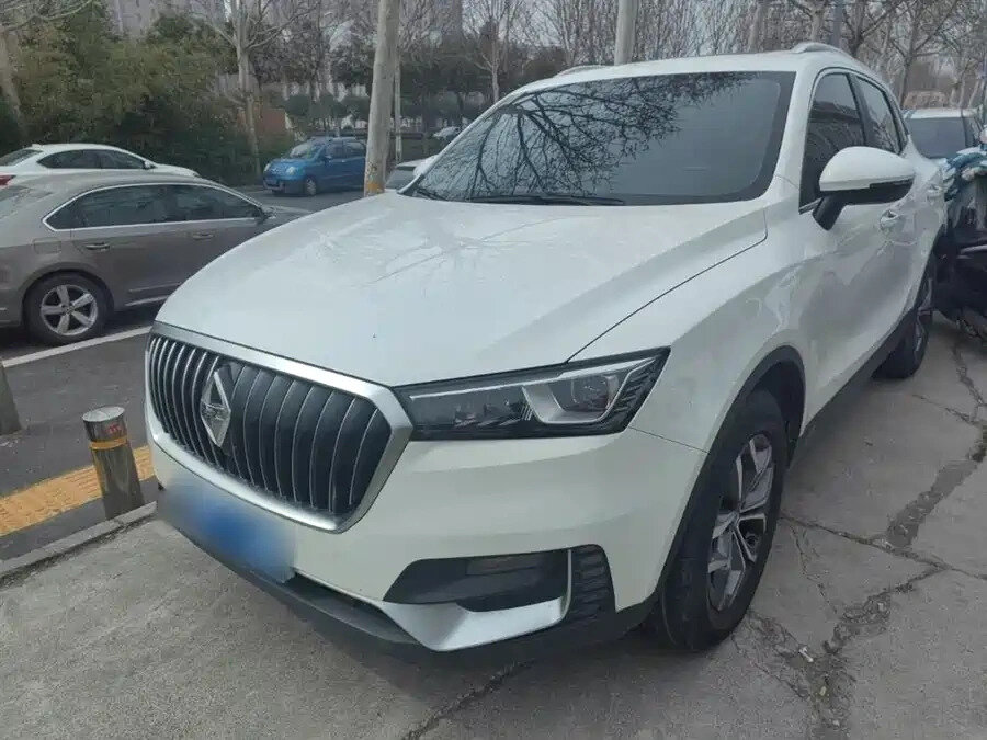 Купить б/у Borgward BX5 2017-2021 1.4 AT (150 л.с.) бензин автомат во Владивостоке: белый ...