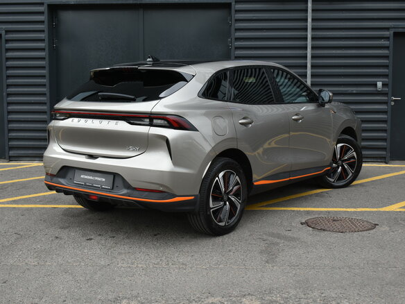 Купить б/у Forthing Friday 2023-2025 86 kWh Electro AT (150.0 кВт ...