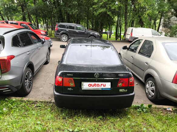 Купить б/у Vortex Corda 2010-2012 1.5 MT (109 л.с.) бензин механика в Москве: чёрный Вортекс ...