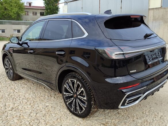 Купить б/у Hongqi HS5 I Рестайлинг 2.0 AT (245 л.с.) 4WD бензин автомат ...