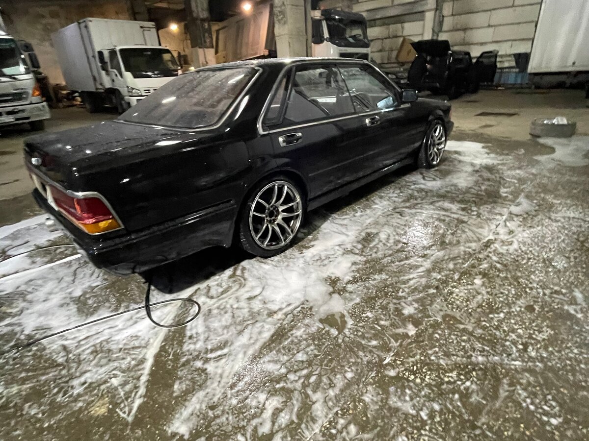 Купить б/у Nissan Cedric VII (Y31) 2.0 AT (210 л.с.) бензин автомат в Красноярске: синий Ниссан ...