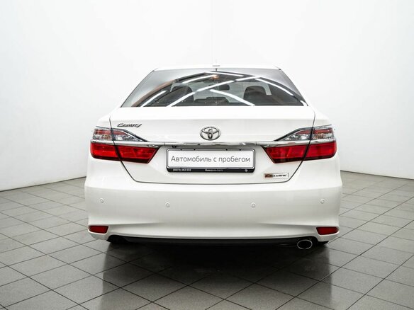 Купить б/у Toyota Camry VII (XV50) Рестайлинг 2 2.5 AT (181 л.с ...