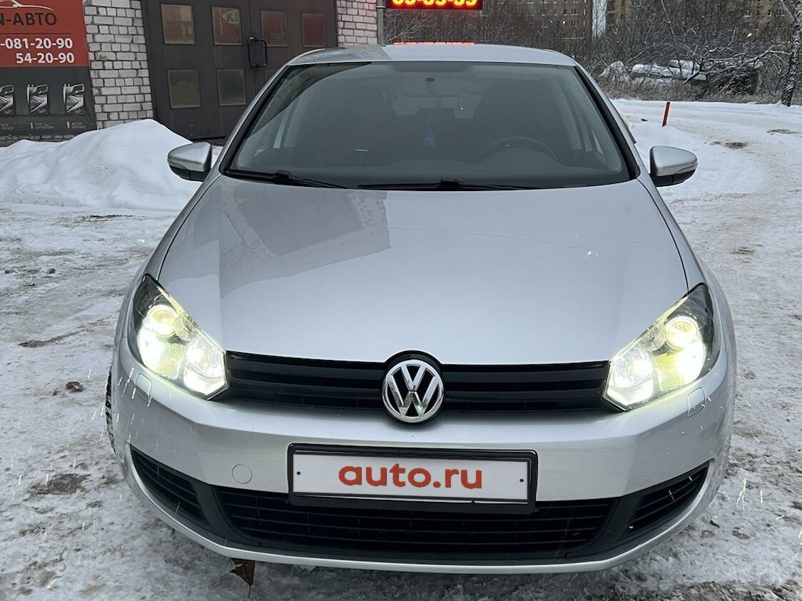 Купить б/у Volkswagen Golf VI 1.6 AMT (102 л.с.) бензин робот в ...