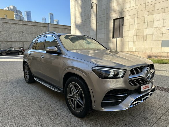 Купить б/у Mercedes-Benz GLE II (V167) 300 d 2.0d AT (245 л.с.) 4WD ...