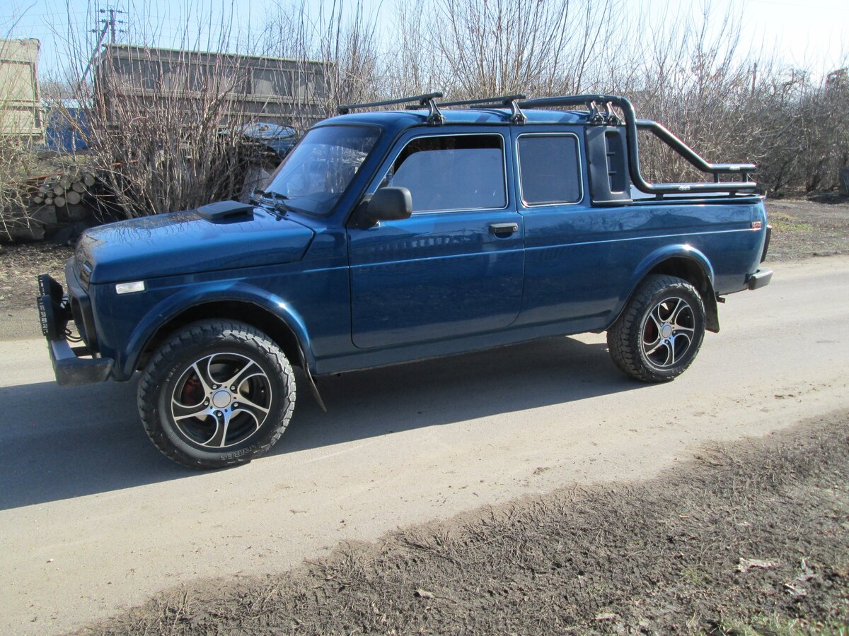 Купить б/у Lada (ВАЗ) 2329 1995-2019 1.7 MT (79 л.с.) 4WD бензин ...