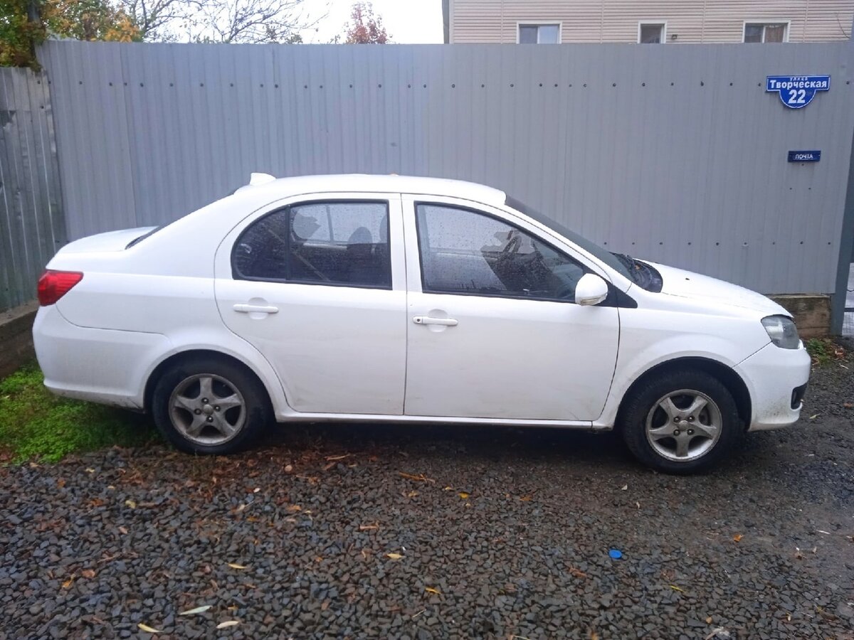 Купить б/у FAW V5 2012-2017 1.5 MT (102 л.с.) бензин механика в Ростове-на-Дону: белый ФАВ в5 ...