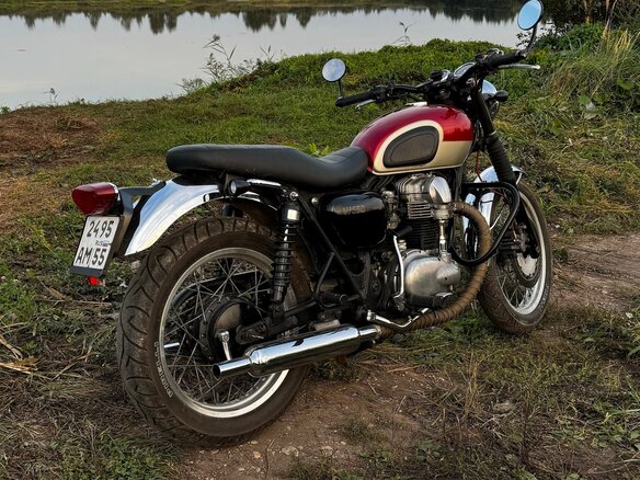 Купить б/у Kawasaki W 650 карбюратор 5 передач в Москве: красный классик 2003 года по цене 420 ...