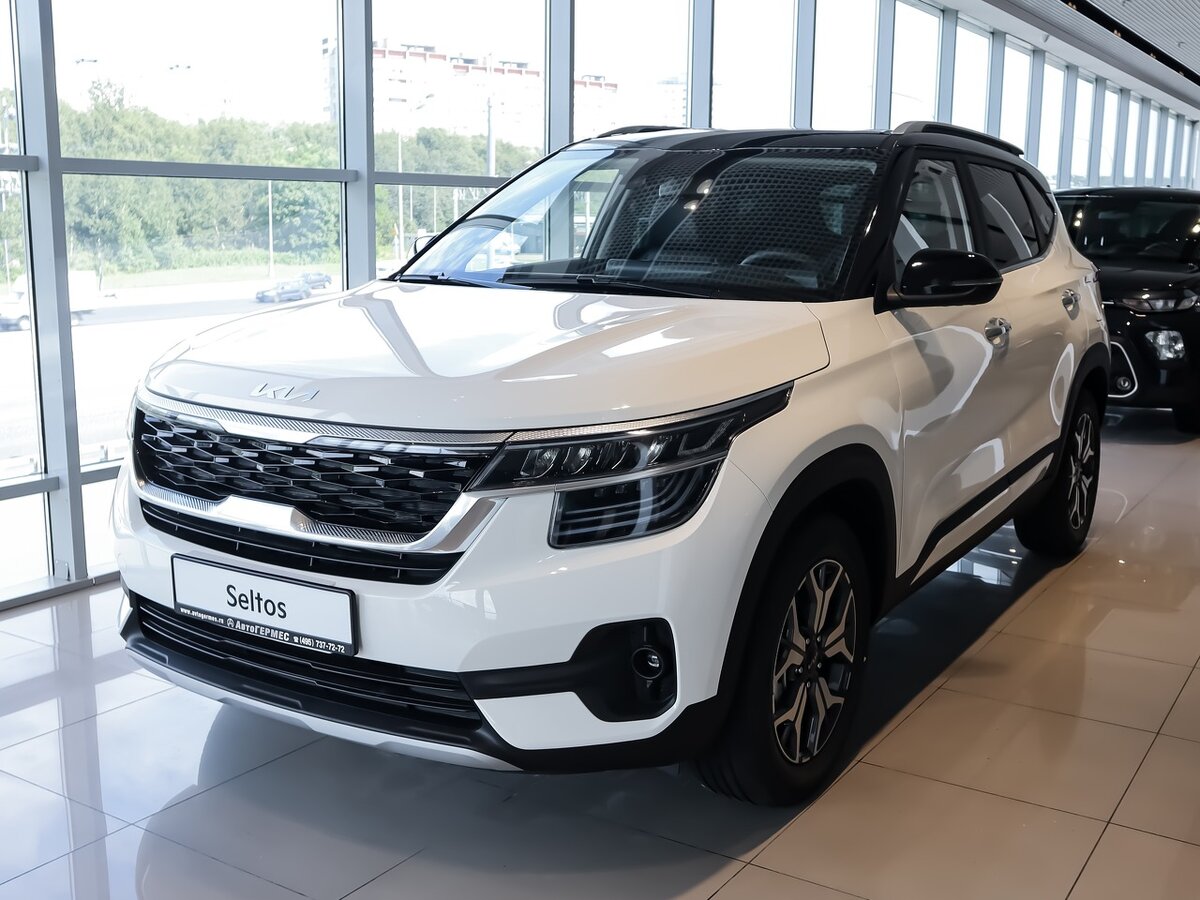 Купить новый Kia KX3 2019-2023 1.5 CVT (115 л.с.) бензин вариатор в Москве: белый Киа КаИкс3 ...