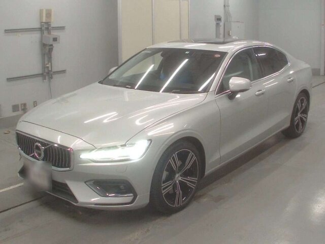 Купить б/у Volvo S60 III 2.0 AT (190 л.с.) бензин автомат в Находке: серебристый Вольво S60 III ...